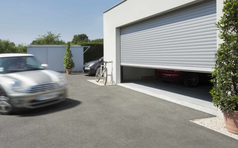 Portes de garage enroulables - PIAVOUX Volets roulants